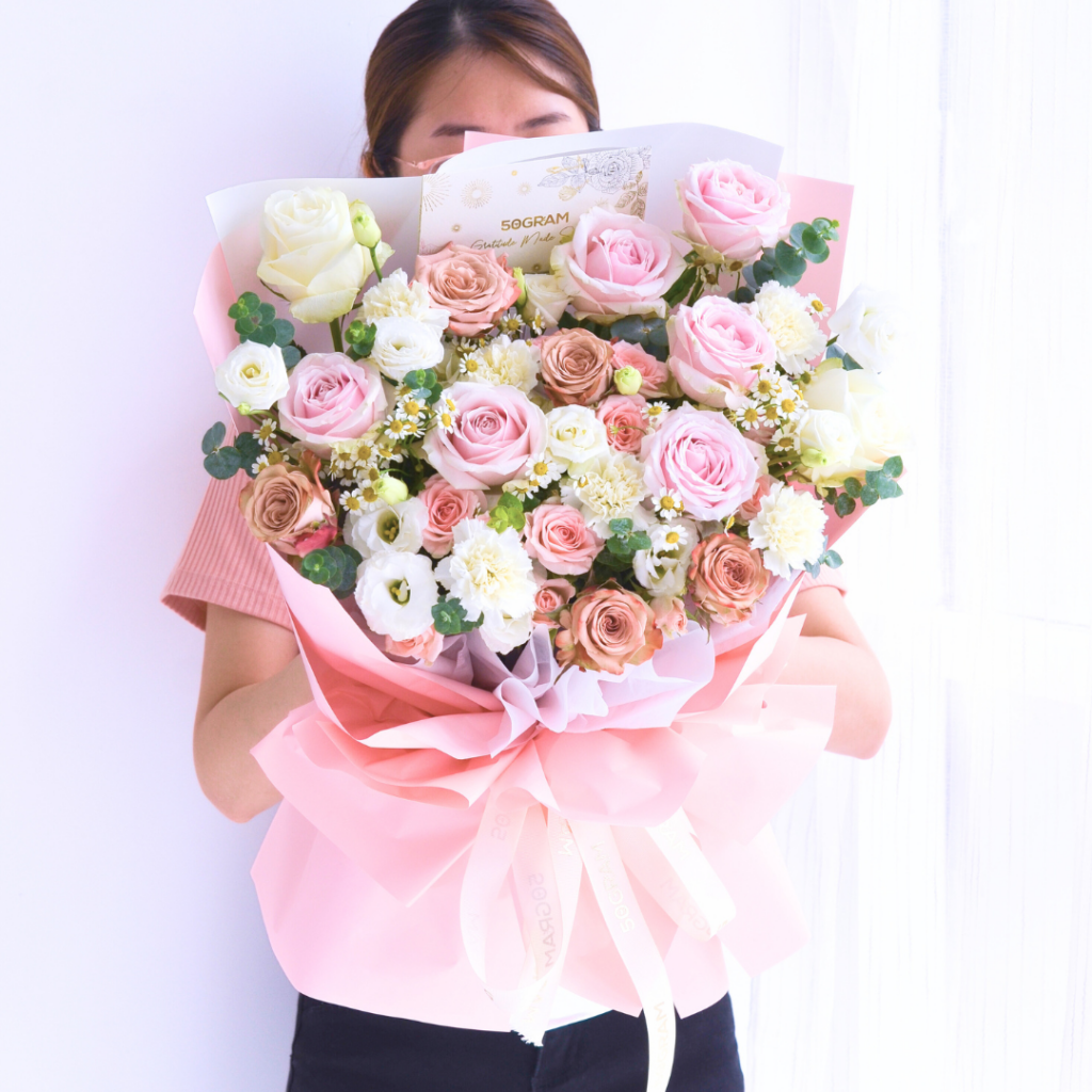 Love Bonds Pink Roses Hand Bouquet | Free Delivery KL & PJ