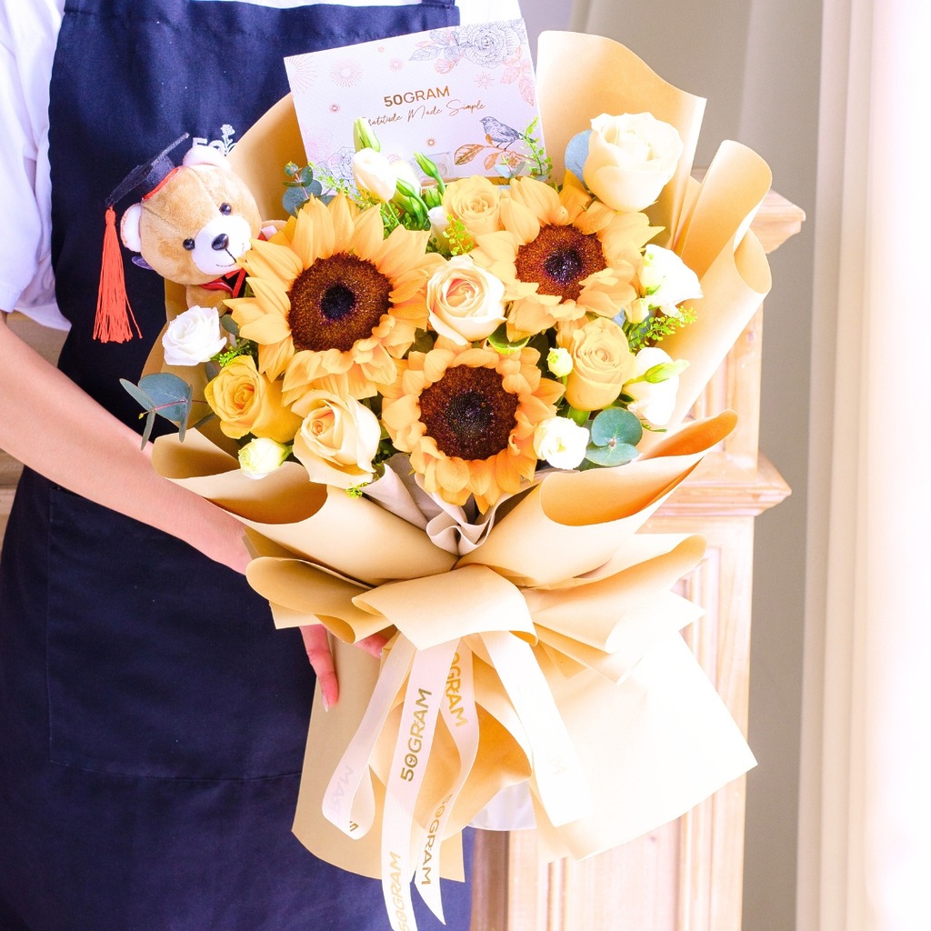 Future Bright Sunflower Hand Bouquet - 50Gram