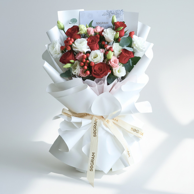 Forever Yours Valentine Hand Bouquet | 50Gram